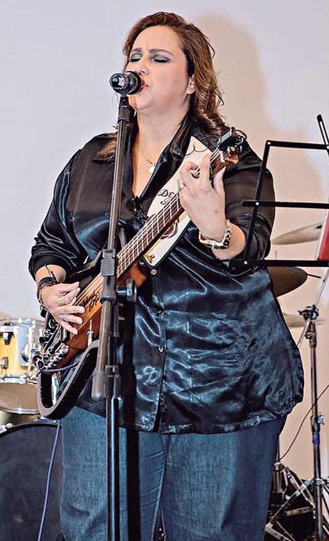 Deborah Rosa “A emoção de pisar no palco é sempre nova, única”