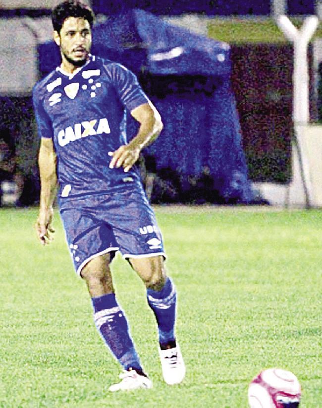 Leo busca marca histórica no Cruzeiro